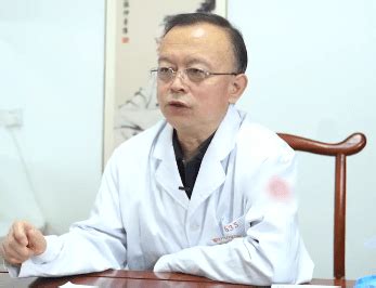 聚焦名医北京东方医院风湿科专家何厚夫医生科普痛风的病因有哪些 发病 尿酸 风险