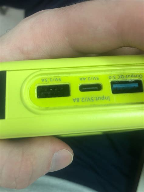 Usb Port Damaged The Black Port On The Left Wont Charge Any Device