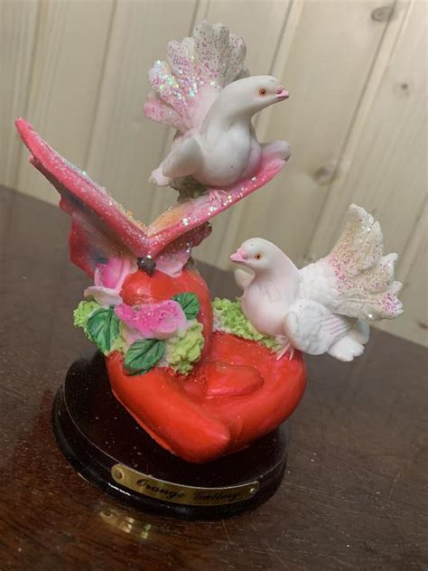 Голуби статуетка — цена 160 грн в каталоге Статуэтки Купить товары для дома и быта по