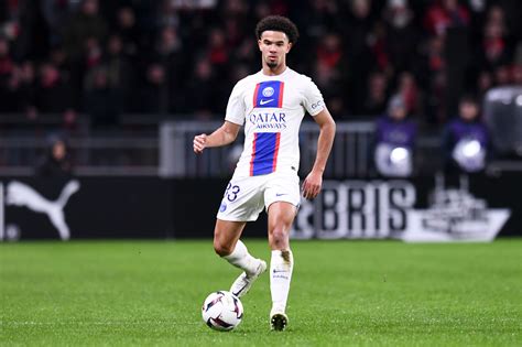 Psg Warren Zaïre Emery Est Déjà Dans La Short List De Didier