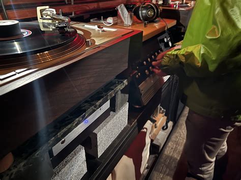 Tokyo Vinyl Culture And Where To Truly Enjoy It