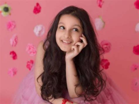 Mahesh Babu Daughter Latest Pics Pics Mahesh Babus Daughter Sitara