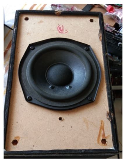 Creative Speaker Repaired For Continuous Humming Noise Electronics