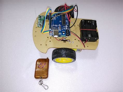 KSRobot KSR008 Arduino版 RF 遙控自走車