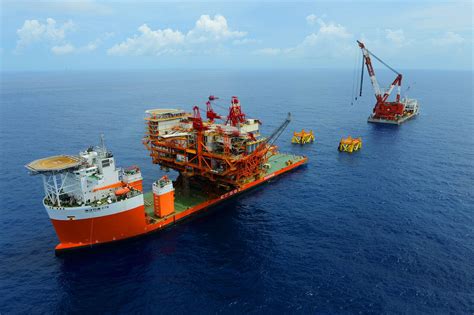 Floatover Installation — Offshoretech Llc