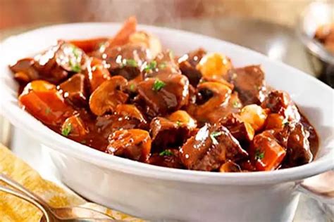 Veja Como Preparar Um Delicioso Boeuf Bourguignon