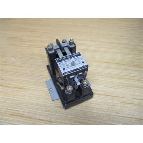 General Electric 12hga11j52 Ge Auxiliary Relay Wo Cover Used Mara