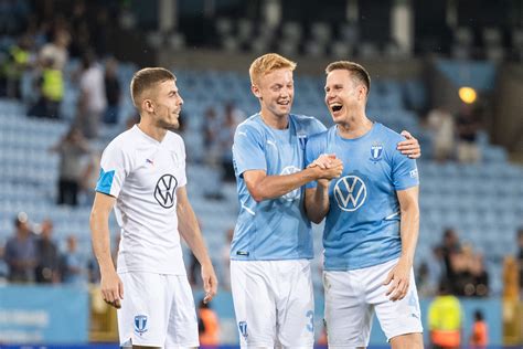 För Hugo Larsson har det varit ett skönt besked att få speltid även efter tränarbytet Fotboll