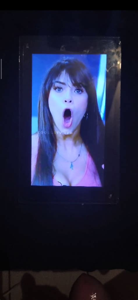 Tribute Cum Anel Rodr Guez