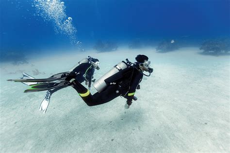 Project Dive Exploration (PDE) - Divers Alert Network