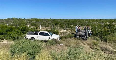 Vuelca Camioneta De Paisanos En Autopista Premier
