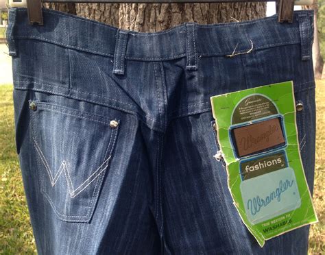 Wrangler R0223 70s Vintage Flower Big Bell Bottom Denim Jeans With