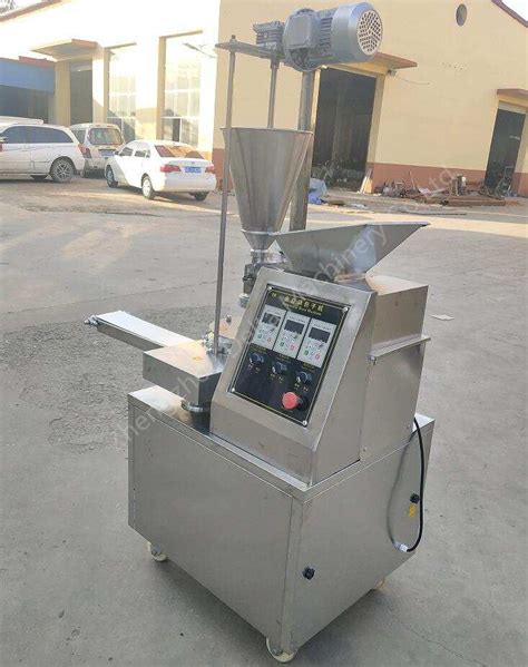 Momo Making Machine Steamed Stuffing Bun Momo Maker Zhengzhou Delta Machinery