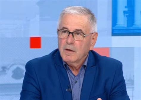Иван Пенков В много случаи назначенията на шефовете на служби се