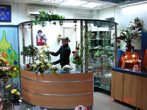 Торговое оборудование для цветочного магазина купить недорого в Санкт ...
