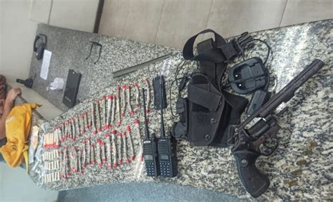 Homem é Preso Com Arma E Drogas Em Barra Mansa Polícia Foco Regional