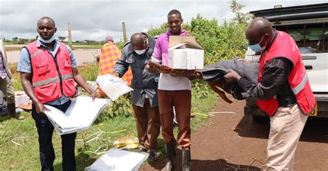Red Cross Comes To The Aid Flood Victims Kenya News Agency