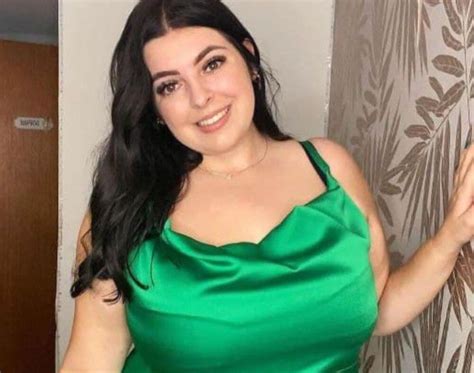 Isabel 24 Cam Model Free Live Sex Show And Chat Stripchat