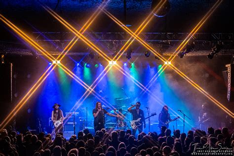 Savoia Concert Photography Josh Todd Josh Todd And The Conflict Buckcherry Motley Zoo Animal