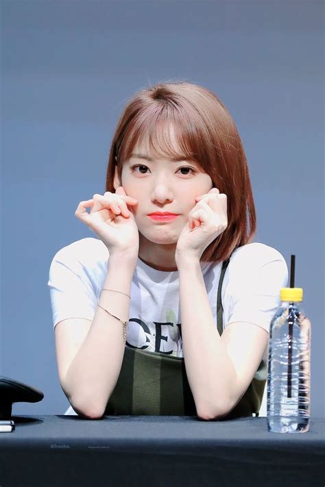 Izone Sakura Iz One Sakura Sakura Miyawaki