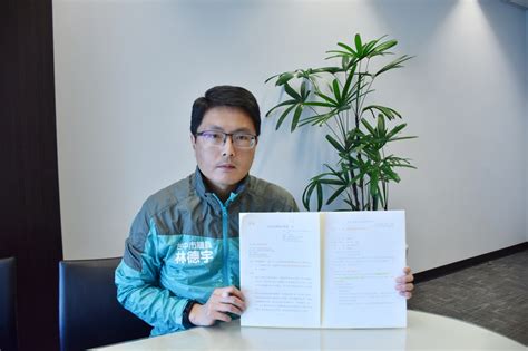 台中市議會民進黨團要求市府趕快研議如何配合空汙法來修正自治條例 並提出更多的政策作為改善空氣品質 指傳媒