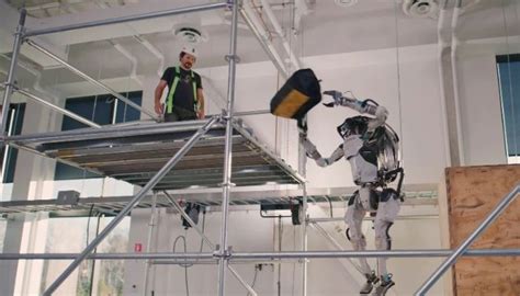 New Boston Dynamics Video Shows Robot That Can Grab And Throw
