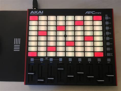 Apc Mini Mk2 Akai Professional Apc Mini Mk2 Audiofanzine