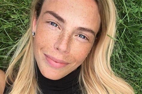 FOTOS Modelo causa sensación en redes por el increíble largo de sus piernas La Prensa Gráfica