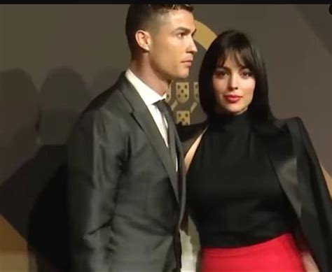 بعد الإعلان عن زواجهما، الحكاية الكاملة لعلاقة كريستيانو وجورجينا، عانت