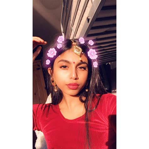 Can Someone Do A Cum Tribute Vid On My Friends Kikrosyheather Rindianactressx