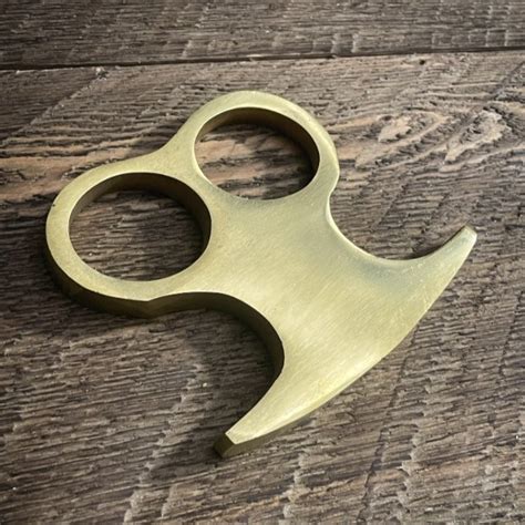 Bladebinge 2 Finger Brass Knuck