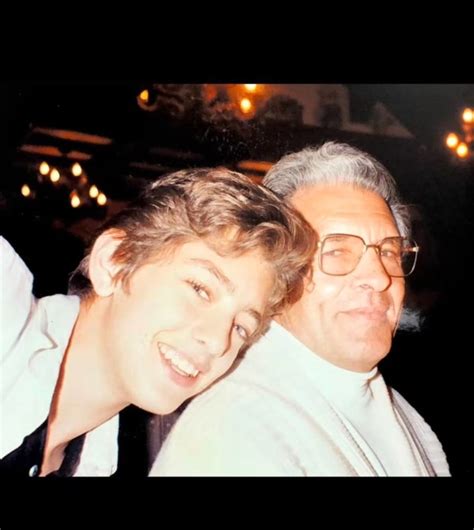 پدر، پسر و نوه؛ سه نسل از خانواده بهرام رادان در کنار هم