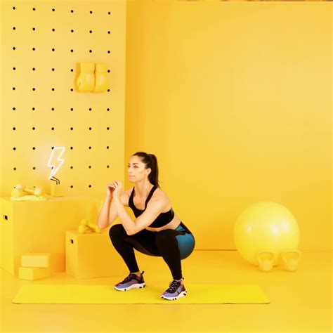 Kate Beckinsales At Home Workout From Her Trainer