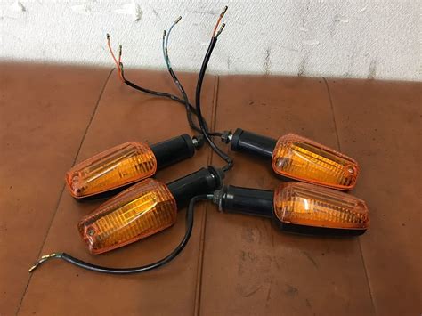 【やや傷や汚れあり】cb1300sf Sc40 純正ウインカーの落札情報詳細 ヤフオク落札価格検索 オークフリー