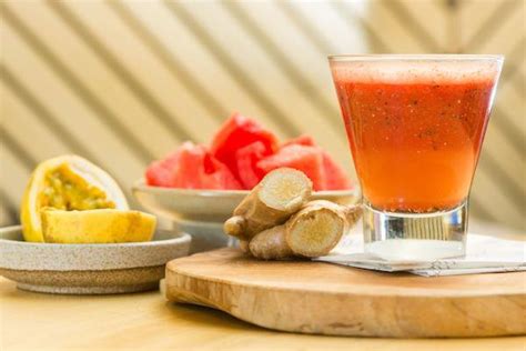 Veja Uma Receita Fácil E Saborosa De Suco Detox Que Ajuda A Emagrecer