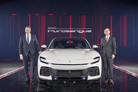 페라리 최초 4도어 4인승 모델 푸로산게 출시…아시아 지역 韓 첫 번째 아주경제