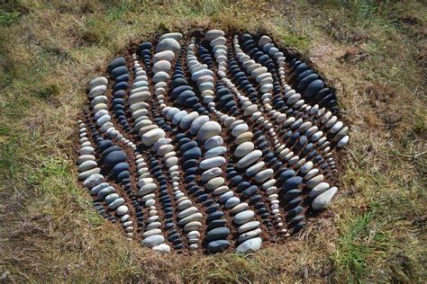 Sculptor Weaves Stones Shells And Leaves Into Spellbinding Patterns