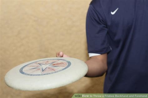 3 Ways To Throw A Frisbee Backhand And Forehand Wikihow