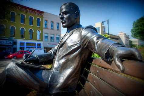 R E N D A A N رِ ن د آ ن Max Ehrmann