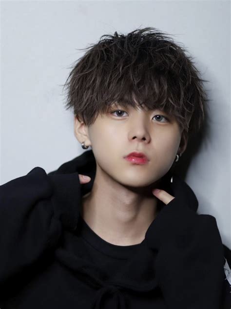 【2024冬】ハネ感ミックス 波打ちマッシュ Lipps Hair 二子玉川 ｜ メンズヘア・髪型ランキングのmens Hairstyle