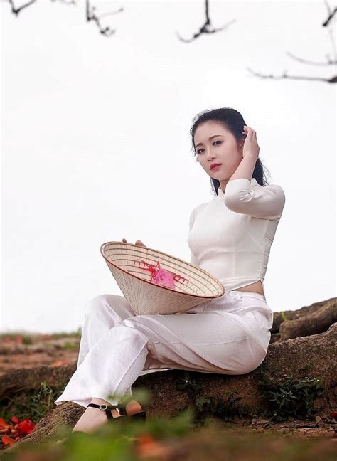 Pin By Chunglee On Thời Trang In 2024 Ao Dai Beautiful Chinese Girl