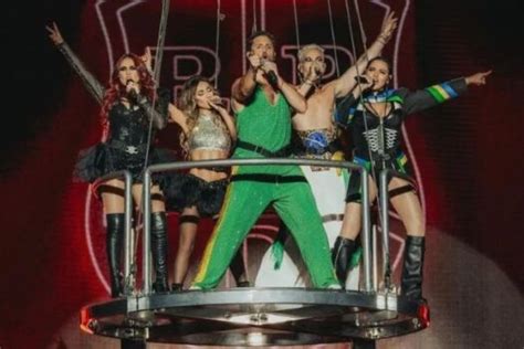 Fãs do RBD compartilham momentos da Soy Rebelde Tour n ABC do ABC