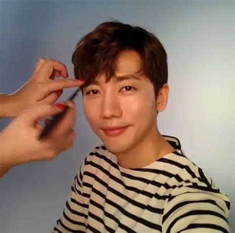 점점 아빠 이목구비 쏙 빼닮아가는 유진♥기태영 딸 로희 근황 인사이트