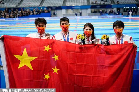 东京奥运会男女混合4x100米混合泳接力决赛中国摘银 新体育网