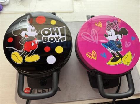 Minnie Mouse Disney Mickey Mouse Waffle Maker