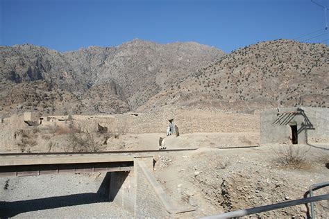 India Uncut Down The Khyber Pass
