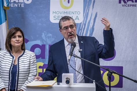La Fiscalía de Guatemala formalizó su pedido de retiro de inmunidad a Bernardo Arévalo y desató