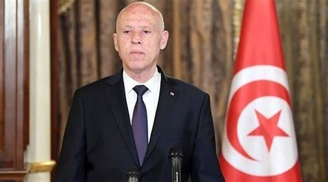 قيس سعيّد يقرّر تمديد حالة الطوارئ في تونس