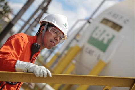 Produção de petróleo e gás natural da Petrobras cresce em meses