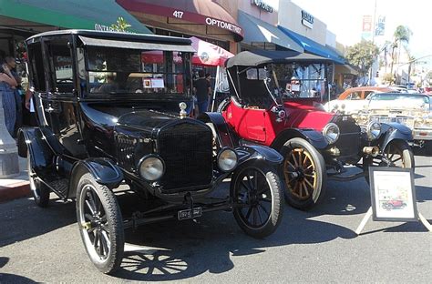 Antique Autos At The Auto Show Collectors Weekly